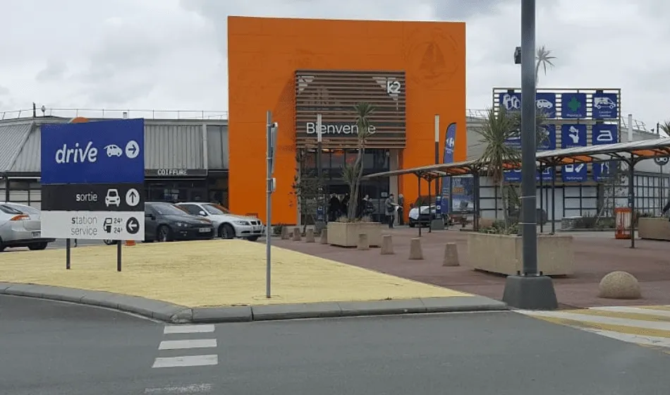 CARREFOUR Lorient - Grandes surfaces alimentaires - Ouest France Commerces